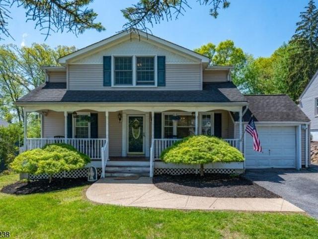 Frederick Pl, Hanover Twp, Home For Sale