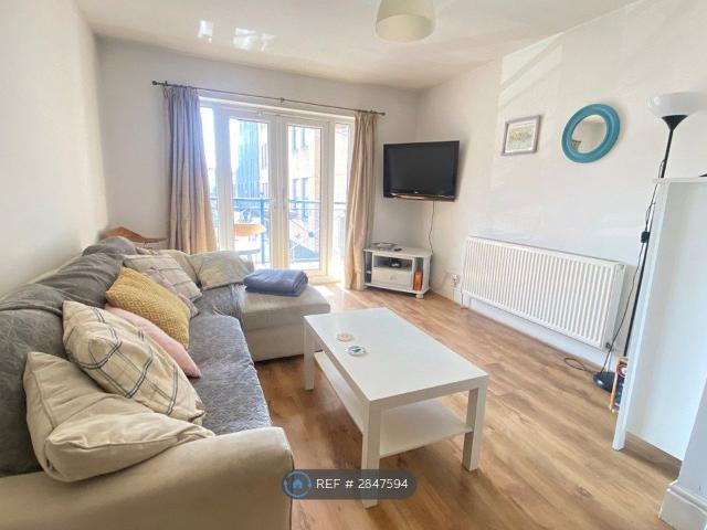 Frederick Place, Brighton BN1, 2 bed flat to rent, £1,800 pcm | PrimeLocation
