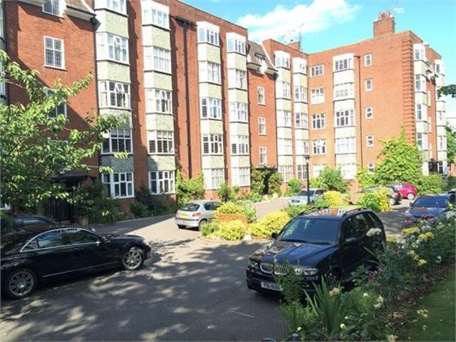 Frederick Road, Birmingham B15, 3 bed flat to rent, £1,300 pcm | PrimeLocation