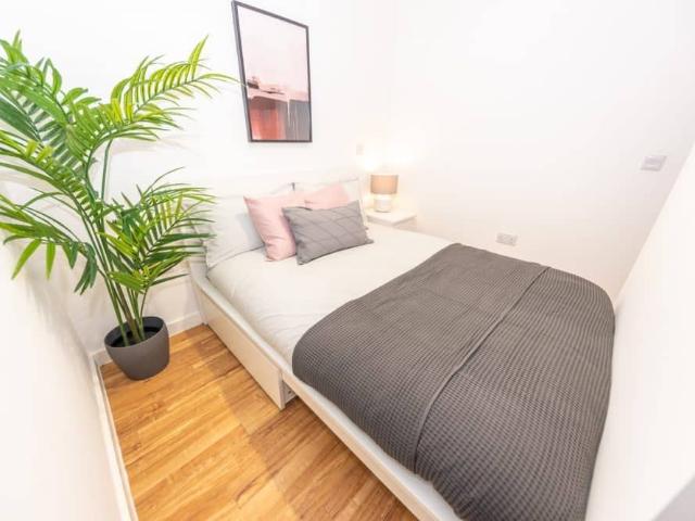 Frederick Road, Salford M6, Studio to rent, £915 pcm | PrimeLocation