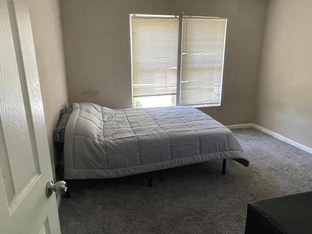 Free Internet and Utilities! Next to MARTA Train, MOVE IN READY