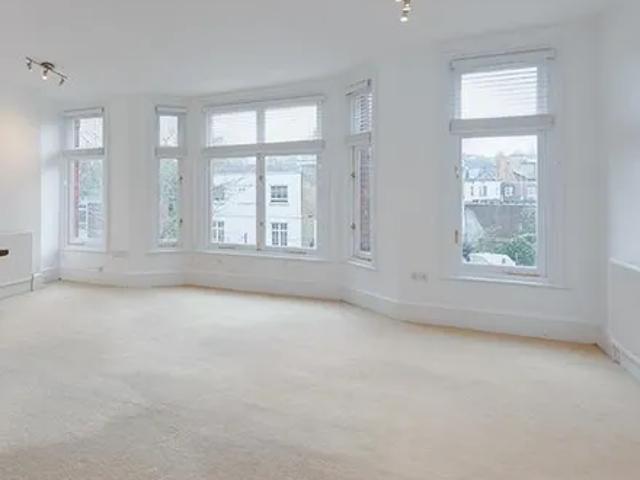 Free People, Hampstead High Street, London, NW3 1PR, United Kingdom | 1 bed apartment for rent #138989749 | Rentberry