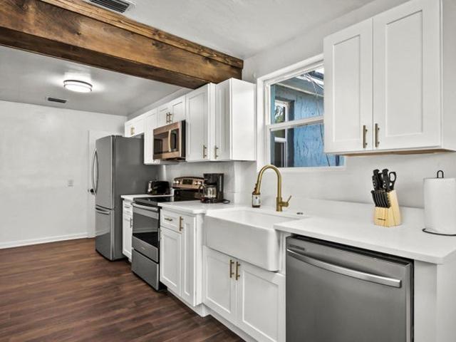 FREE WEEK ON US Fully Remodeled Cleaning Serv