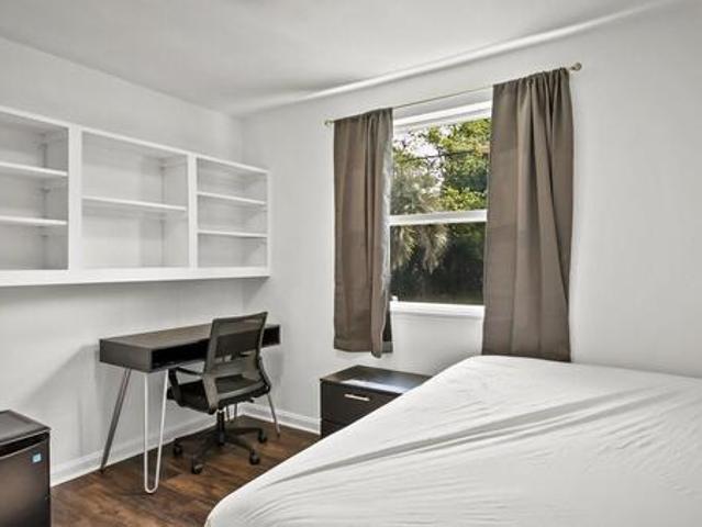 FREE WEEK ON US Fully Remodeled Cleaning Services Great Location in Murray Hill Steps From Bus StopsPersonalTV Mini Fridge Workspace FREE WIFI Nice Affordable Rooms!