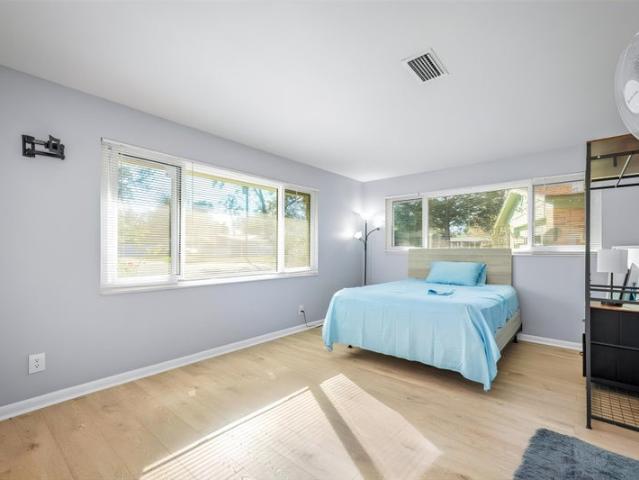 FREE WEEK ON US! Remodeled & Spacious Home in J
