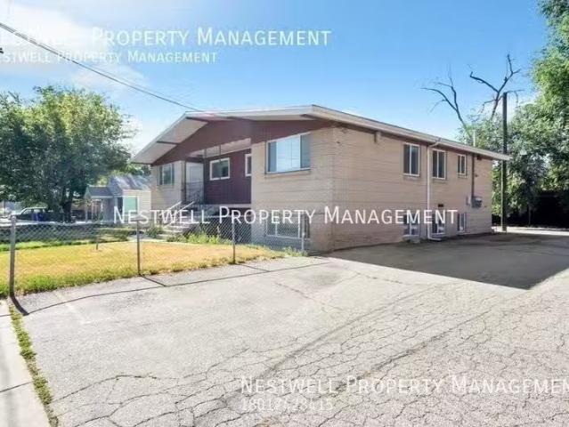 FREE 1ST MONTH'S RENT Upgraded 2 bed Unit in South Salt Lake.