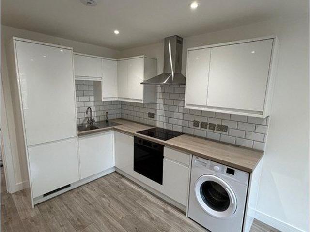 Freebournes Court, Witham CM8, 2 bed flat to rent, £1,175 pcm | PrimeLocation