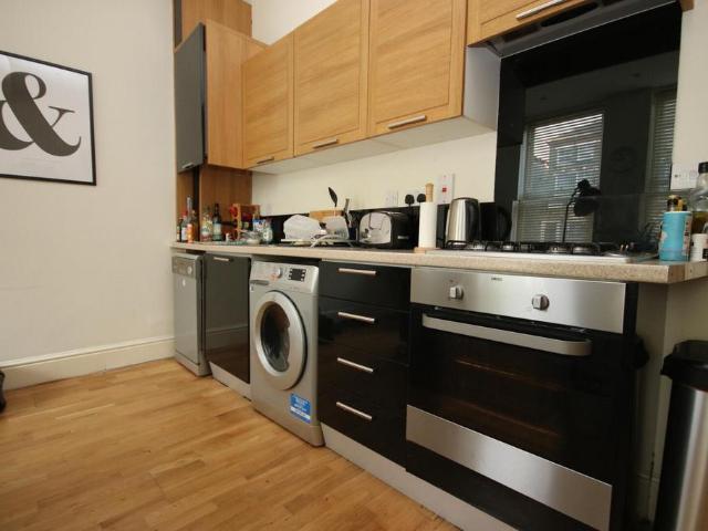 Freegrove road, Holloway 2 bed flat to rent £2,578 pcm £595 pw