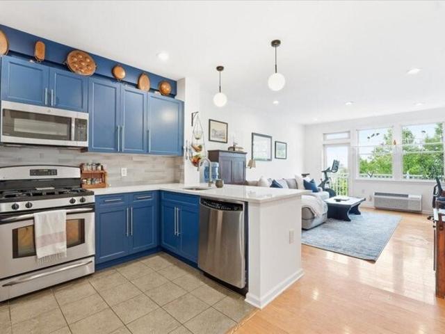 Freedom Way Unit,jersey City, Condo For Sale