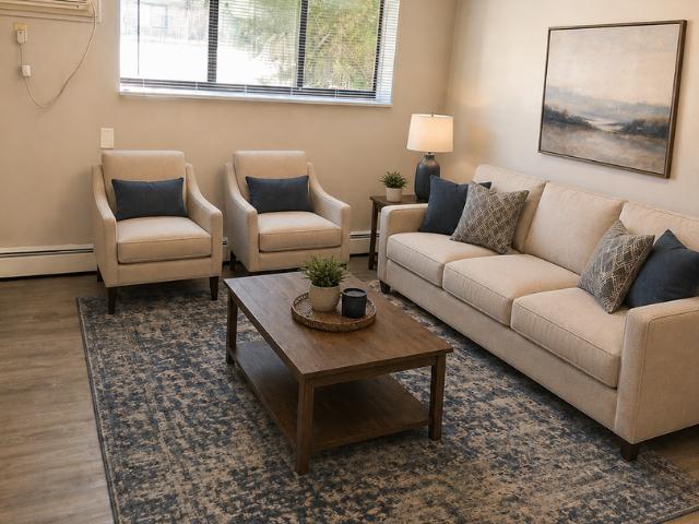 Freelander Apartments