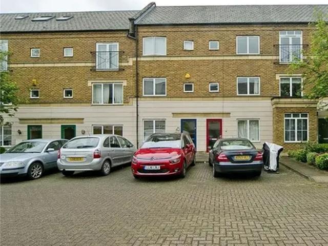 Freeman Court, London, N7 6JX, United Kingdom | 4 bed house for rent #167488770 | Rentberry