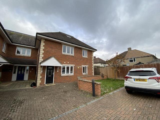 Freeman Court 489a Marston Road. 2 bed apartment to rent £1,600 pcm £369 pw