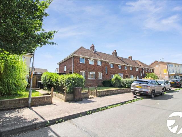 Freeman Road, Gravesend, Kent DA12, 3 bed end terrace house to rent, £1,650 pcm | PrimeLocation