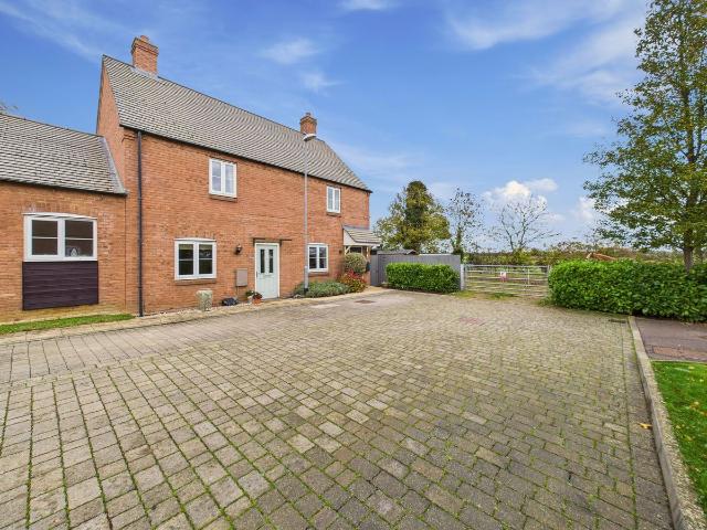 Freemans Way, Greens Norton NN12, 2 bed semi detached house to rent, £1,500 pcm | PrimeLocation