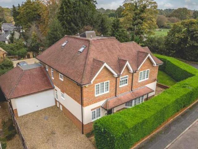 Freemans Close, Stoke Poges, 5 Bedroom Detached