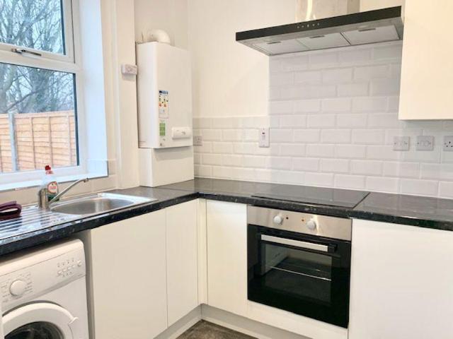 Freemantle Avenue, Ponders End. 3 bed semi detached house to rent £2,350 pcm £542 pw