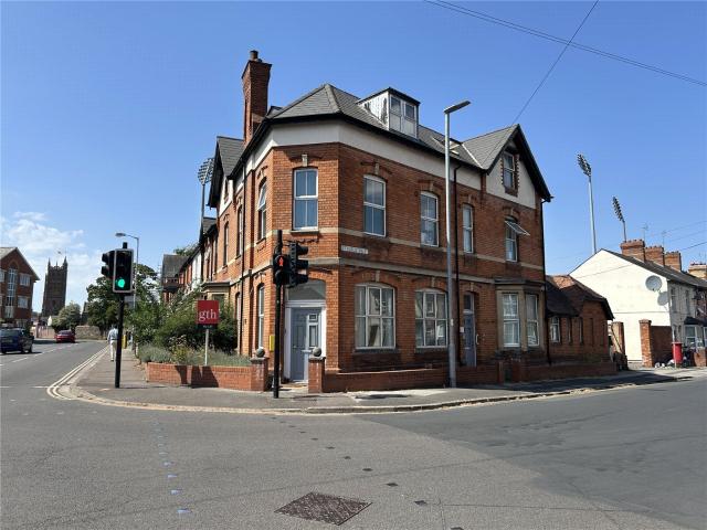 Freemantle House, 21 Priory Avenue, Taunton, Somerset, TA1