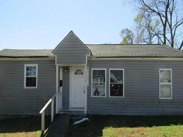 Freeney Ave