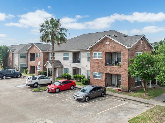Freeport Oaks Apartments 3 Bedroom Apartment for Rent at 1702 Skinner St, Freeport, TX 77541