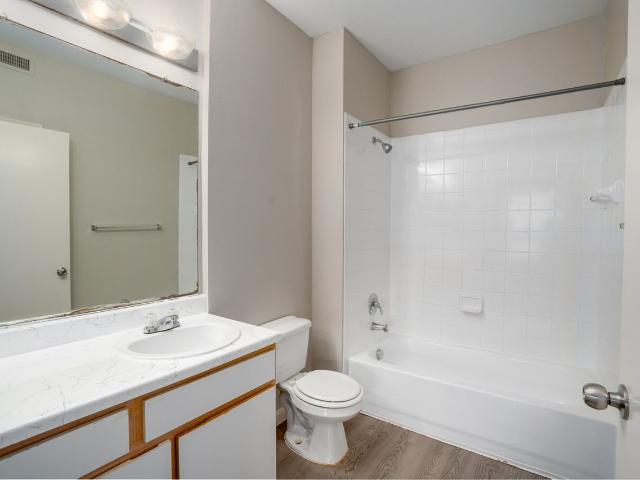 Freeport Oaks Apartments 3 Bedroom Apartment for Rent at 1702 Skinner St, Freeport, TX 77541