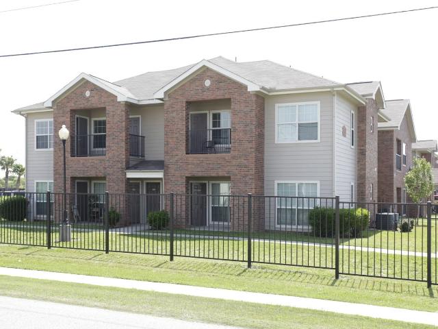 Freeport Oaks Apartments 1 Bedroom Apartment for Rent at 1702 Skinner St, Freeport, TX 77541