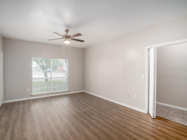 Freeport Oaks Apartments 2 Bedroom Apartment for Rent at 1702 Skinner St, Freeport, TX 77541