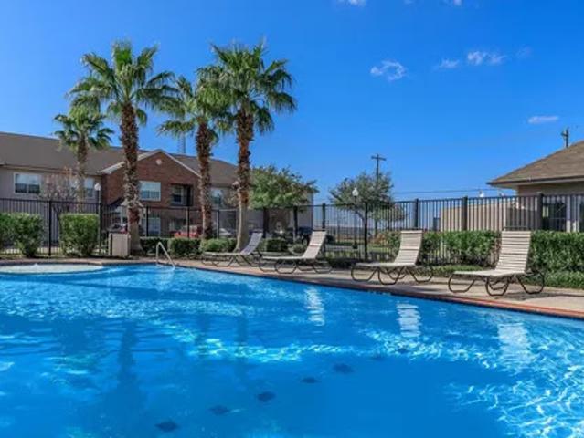 Freeport Oaks Apartments 2 Bedroom Apartment for Rent at 1702 Skinner Street, Freeport, TX 77541