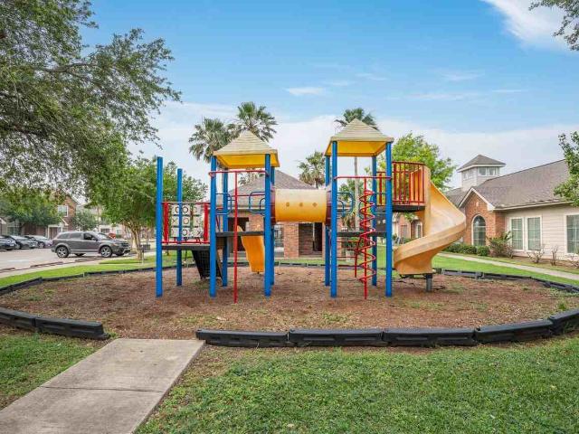 Freeport Oaks Apartments 2 Bedroom Apartment for Rent at 1702 Skinner St, Freeport, TX 77541