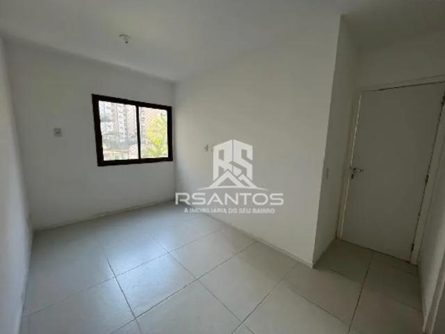 FREGUESIA Apartamento vazio, sol da manhã, 2 quartos, suíte, varanda