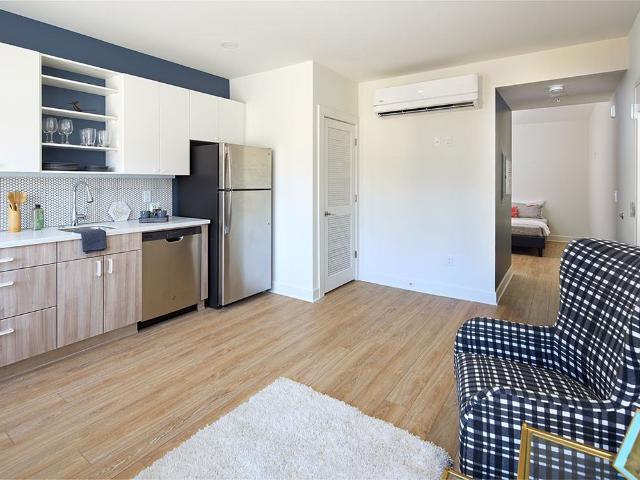 Freiden Building Studio Apartment for Rent at 1760 Jackson St, Omaha, NE 68102 Market West