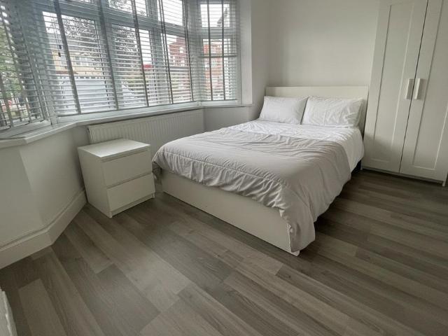 Fremantle Road, Barkingside, Redbridge IG6, Room to rent, £1,050 pcm | PrimeLocation