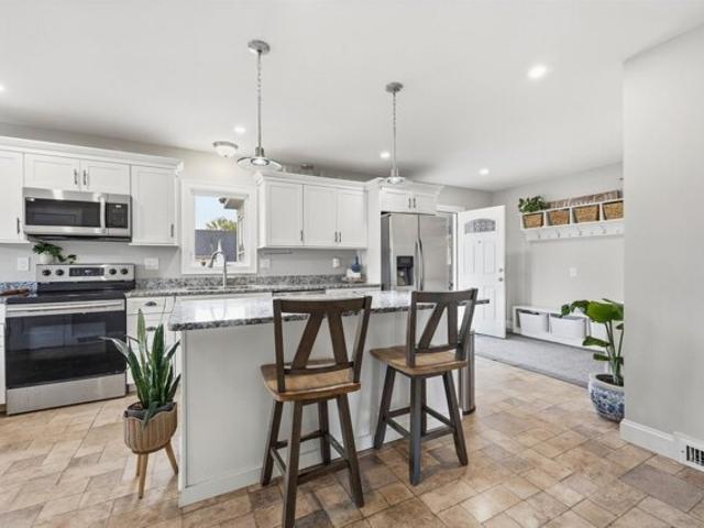 Fremont St, Manchester, Home For Sale
