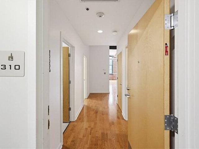 Fremont St Unit,worcester, Condo For Sale
