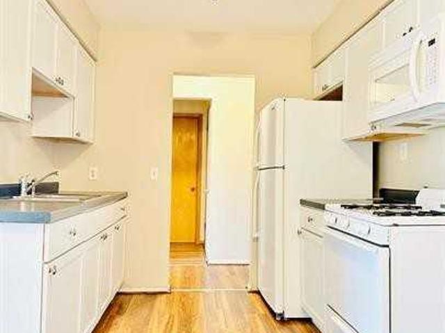 Fremont 3600 Studio Apartment for Rent at 3600 Fremont Ave N, Minneapolis, MN 55412 Folwell