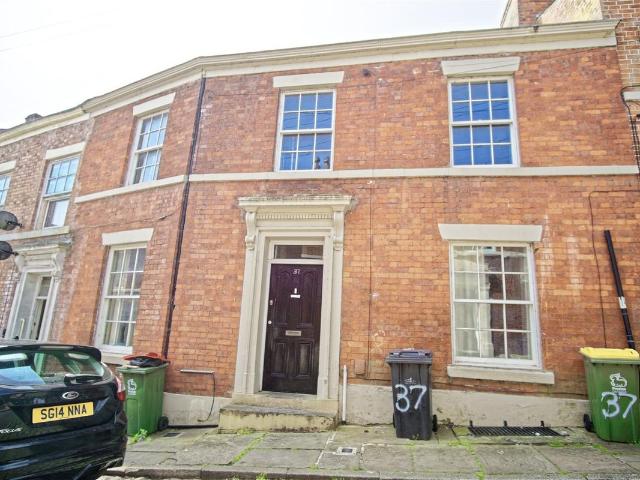 Frenchwood Street, Preston PR1, 4 bed flat to rent, £1,200 pcm | PrimeLocation