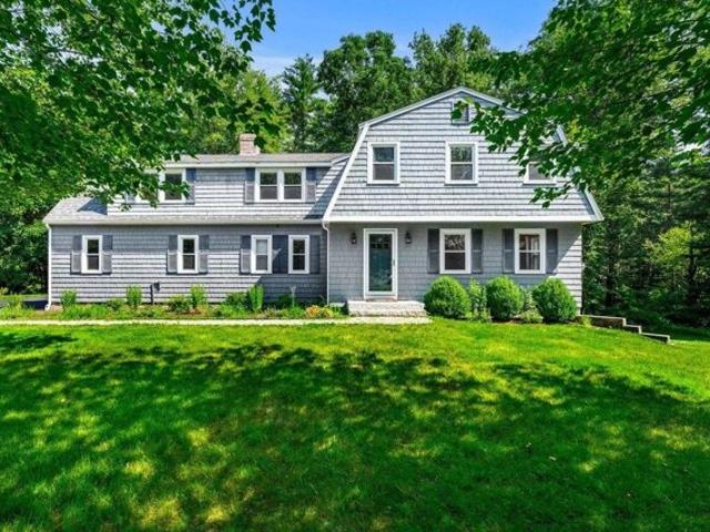 French Ct, Merrimack, Home For Sale