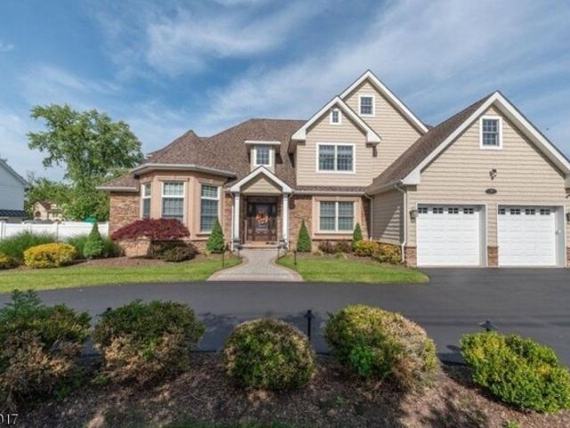 French Hill Rd, Wayne, Home For Sale