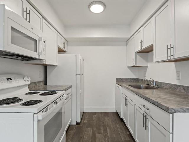 French Quarter Apartments 1 Bedroom Apartment for Rent at 25400 Basin St, Southfield, MI 48033