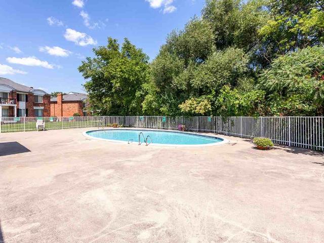 French Quarter Southfield, MI 1 Bedroom Apartment for Rent at 25400 Basin St, Southfield, MI 48033