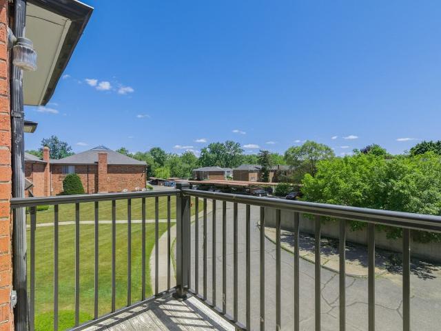 French Quarter Southfield, MI 2 Bedroom Apartment for Rent at 25400 Basin St, Southfield, MI 48033