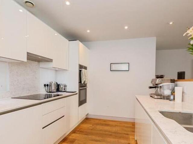 French Yard, Bristol, 2 Bedroom Apartment