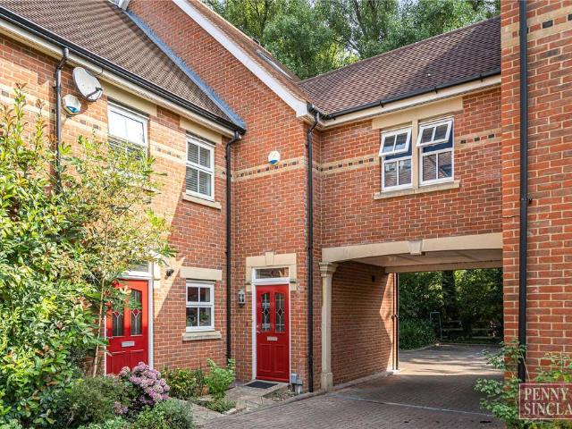 Frenchay Road, Central North Oxford. 3 bed terraced house to rent £2,750 pcm £635 pw
