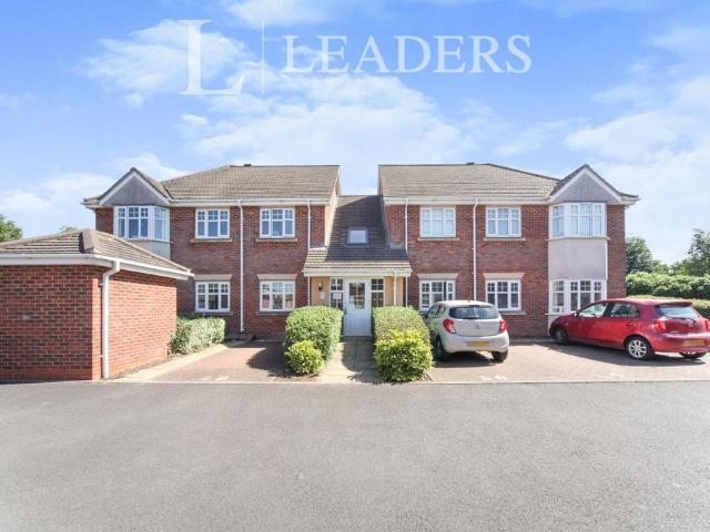 French's Gate, Dunstable. 2 bed flat to rent £1,150 pcm £265 pw