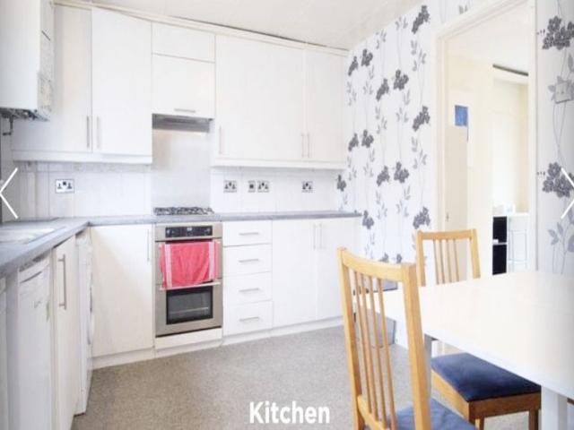 Frensham Drive, Putney SW15, Room to rent, £850 pcm | PrimeLocation