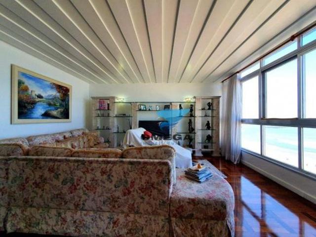 FRENTE MAR Apartamento com 4 dormitórios sendo 2 suítes à venda na Praia das Pitangueiras Guaruj