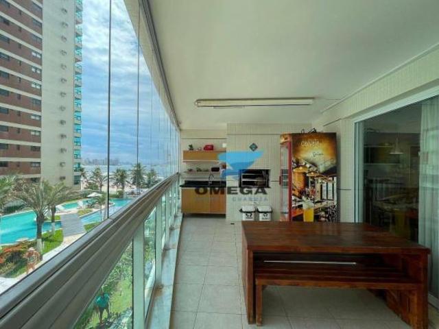 FRENTE MAR Apartamento de luxo com 3 suítes Condomínio com área de lazer completa Praia das As