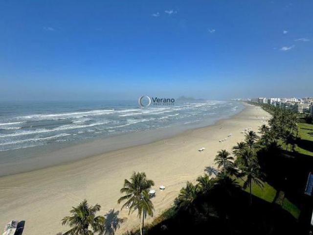 Frente mar com vista única, piscina, espaço gourmet e amplo terraço
