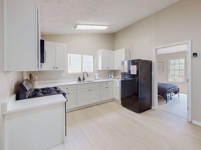 Fresh, Comfy CoLiving in Stonecrest!