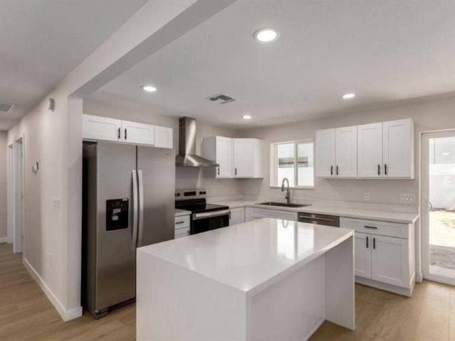 Fresh Remodeled Central PHX Home