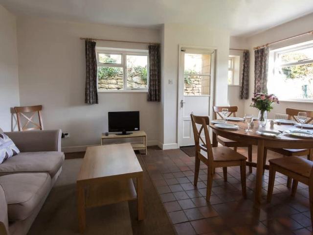 Freshford BA2, 3 bed flat to rent, £3,990 pcm | PrimeLocation